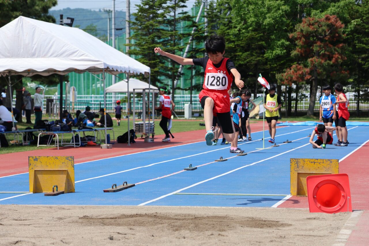 第58回 道新杯春季道南小学校陸上競技大会終了【一日目】 | NPO法人 函館CRS